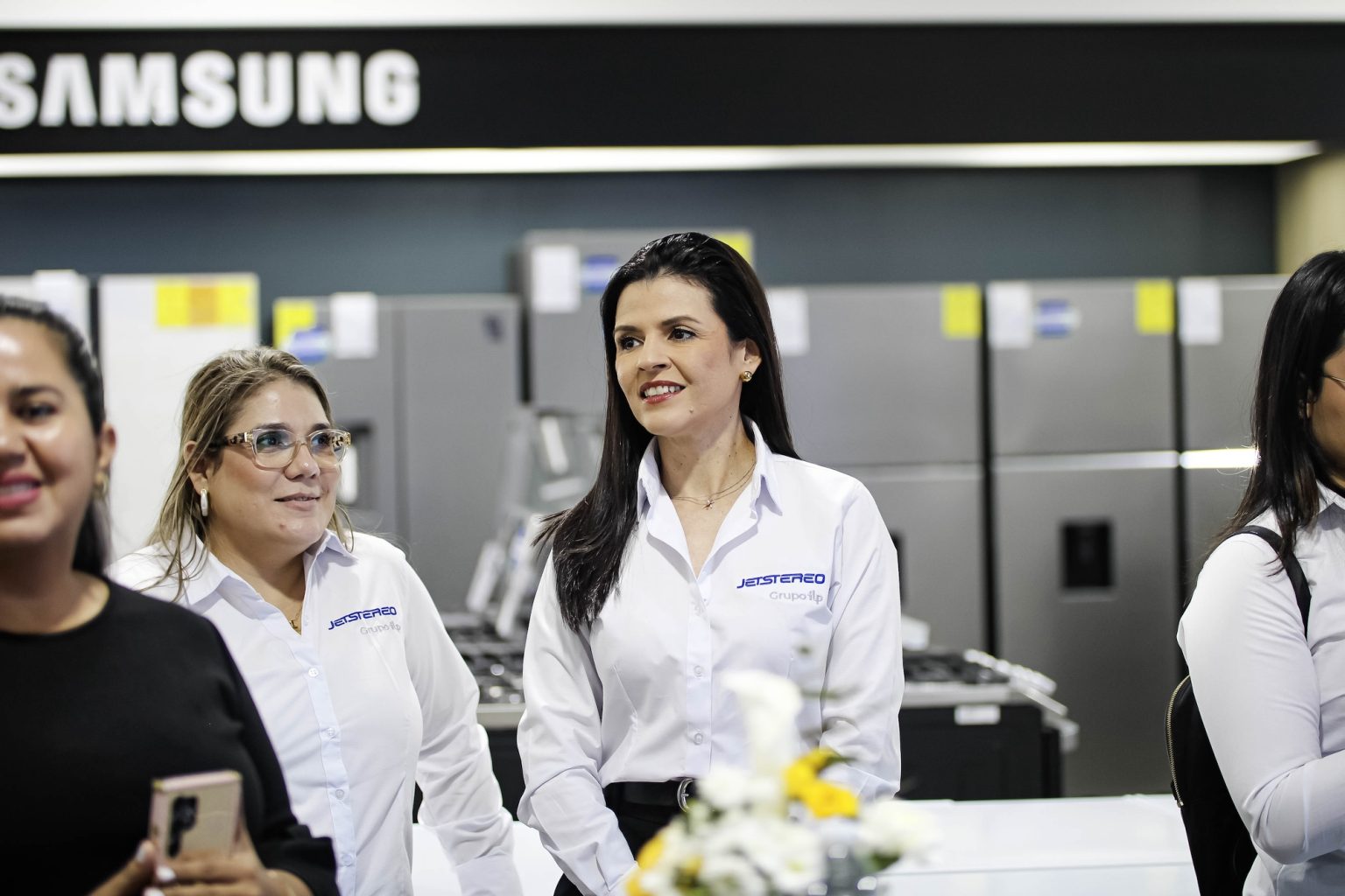 Jetstereo Inaugura Nueva Tienda en Plaza Riu, Choluteca - Revista Gente Sur